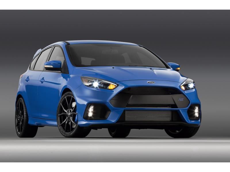 Compact Performance: 2016 Ford Focus RS hatchback | The Driving Zone